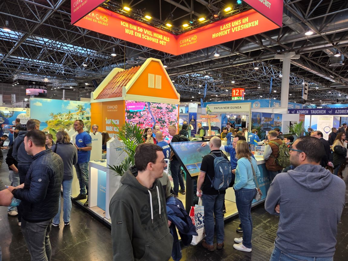 Kòrsou su mihó sitionan pa sambuyá presentá durante boot Düsseldorf ...